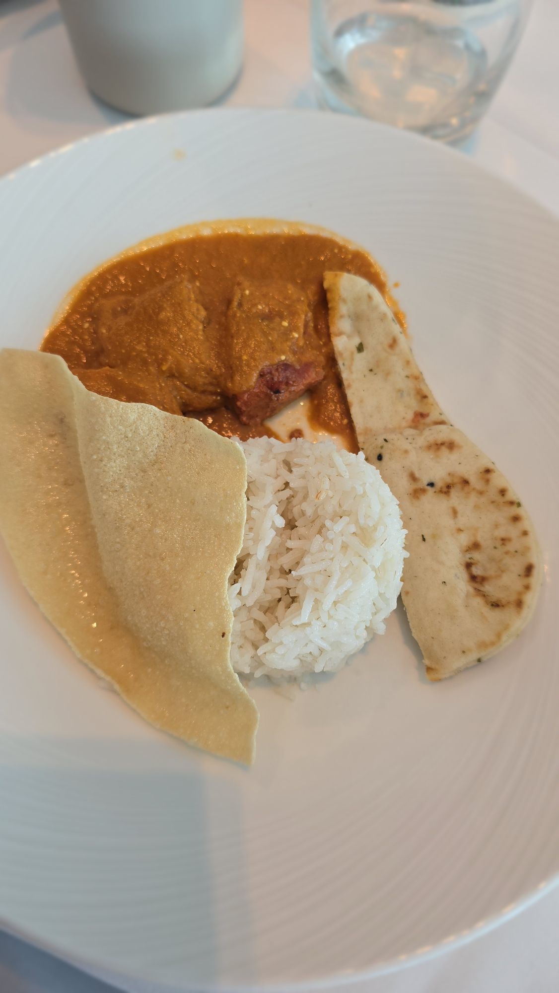 P&O Iona Food Guide – Main Dining Rooms – The Taste Trekker