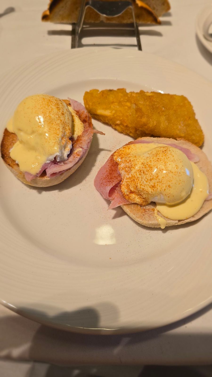 P&O Iona Food Guide – Main Dining Rooms – The Taste Trekker